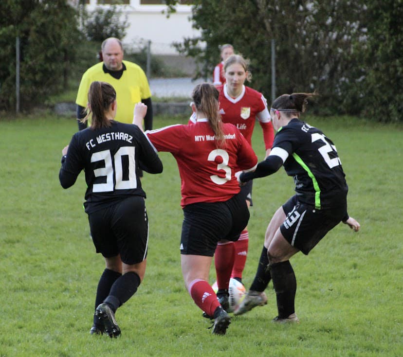 Stecker erzielt Dreierpack: MTV-Damen setzen Siegesserie fort ...